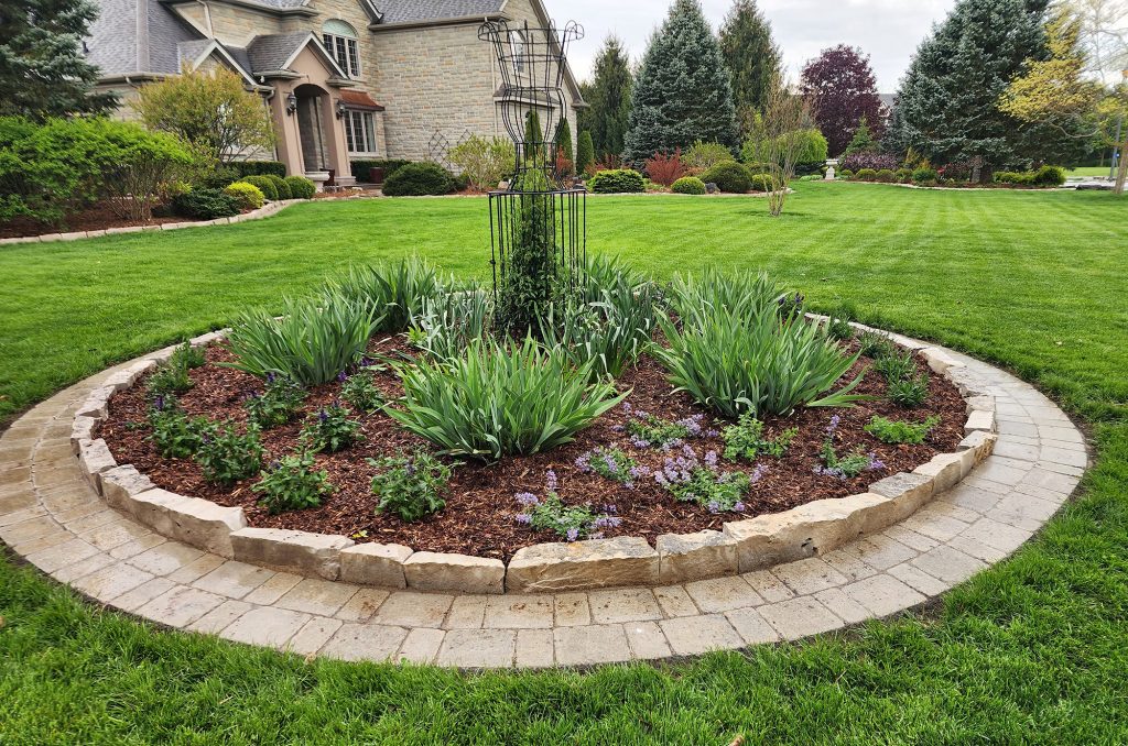 Garden Bed Edging Project – My Everchanging Garden Blog